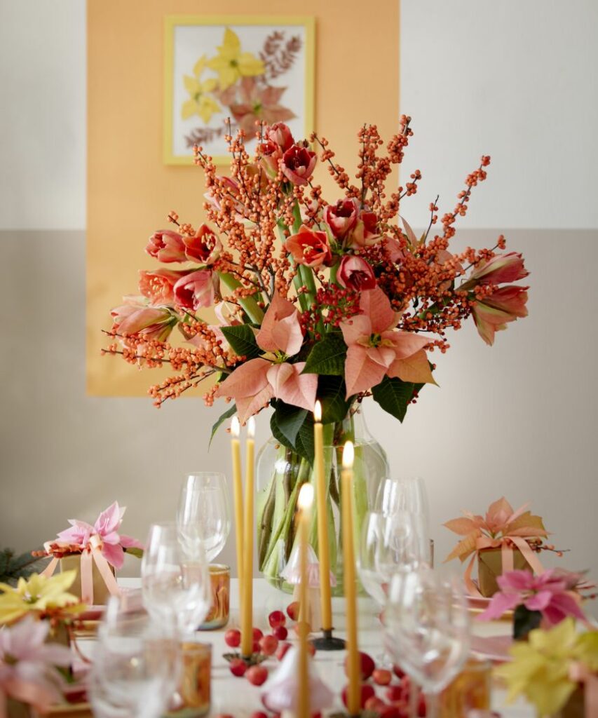 Table decoration with poinsettia: Festive ideas in Advent › Inspiration ...